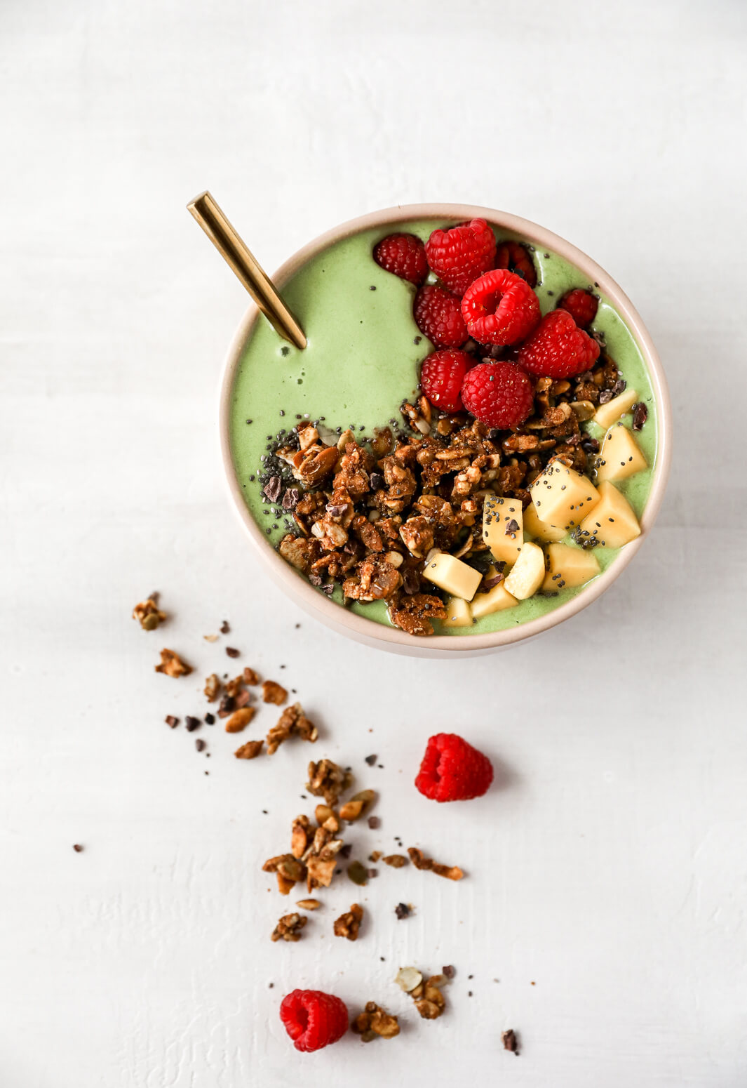 Tropical Matcha Smoothie Bowl with Pineapple — Jessi's Kitchen