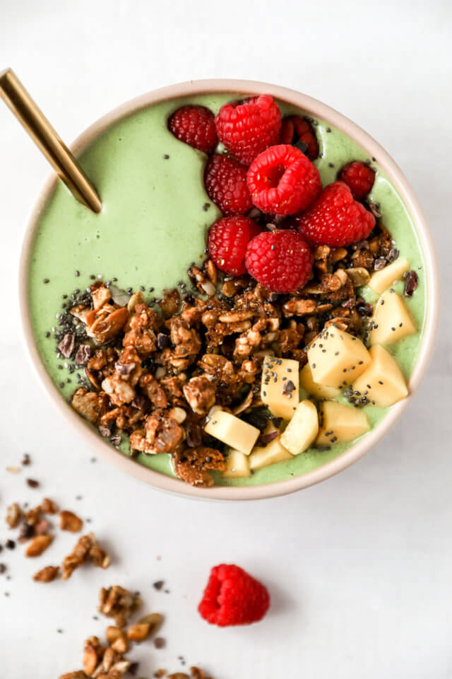 Tropical Matcha Smoothie Bowl with Pineapple — Jessi's Kitchen